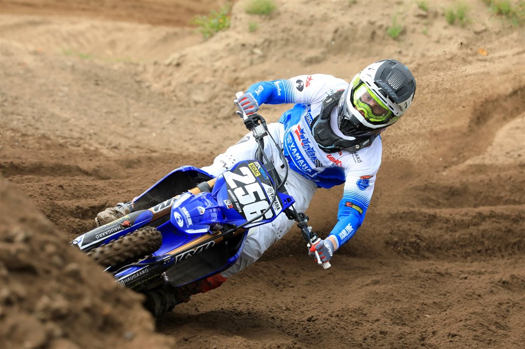 Motorsporten.dk - MotoCross - Tætte kampe ved DM Motocross i Holstebro